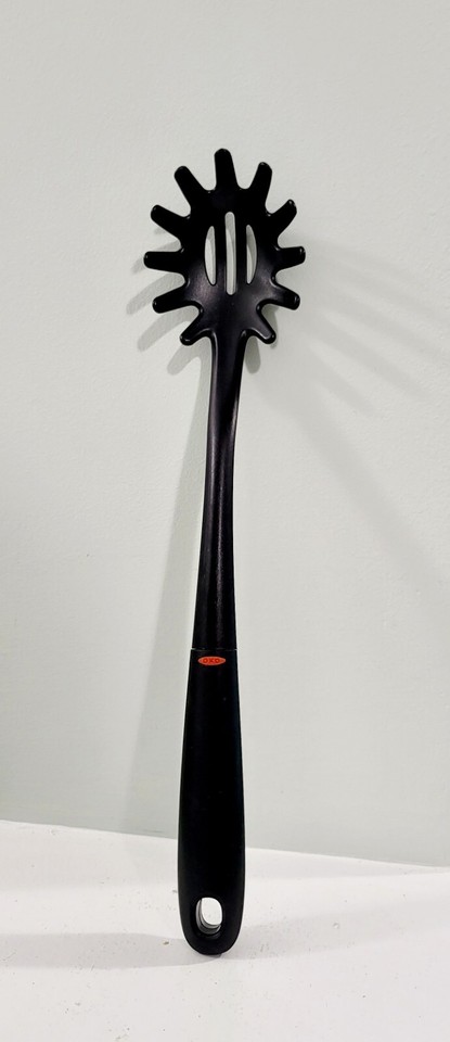 4 OXO Good Grips Utensils Slotted Turner Vegetable Peeler Spaghetti ...