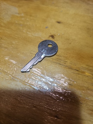Quicksilver Mercury/Mariner Outboard Ignition Key Number 2D P/N: 89491 ...