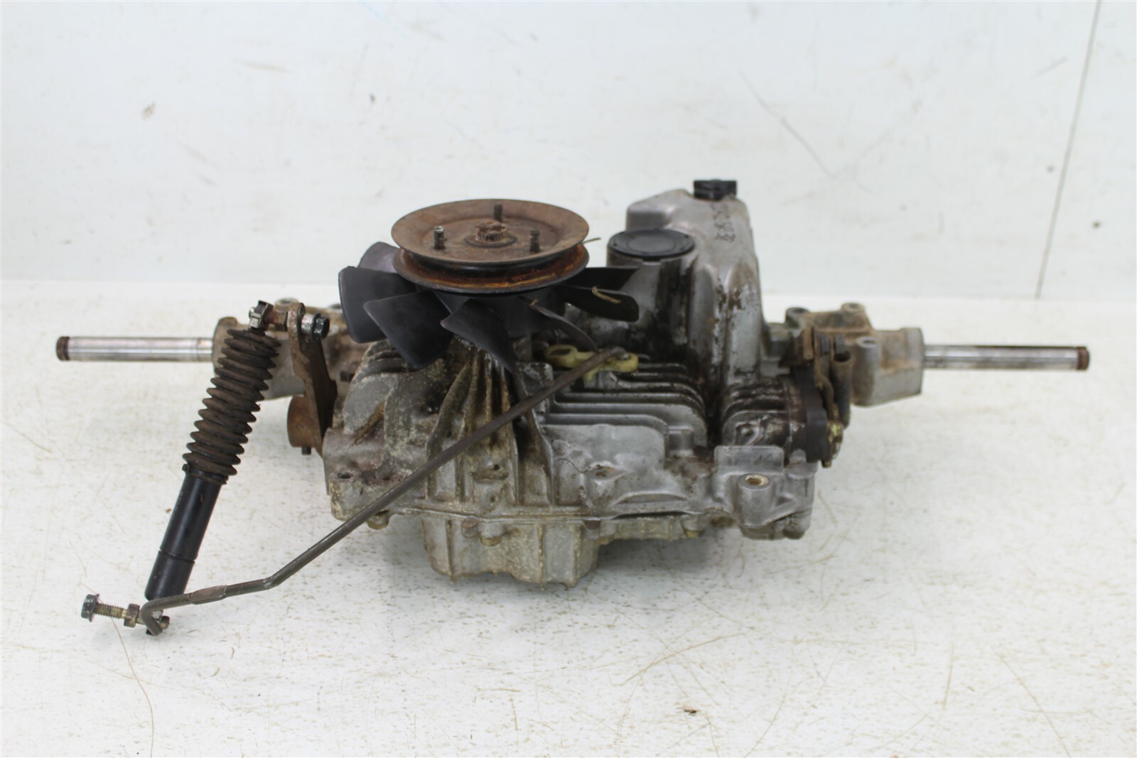 Simplicity Regent 38" Tuff Torq K-56 Transaxle Transmission 1693080 ...