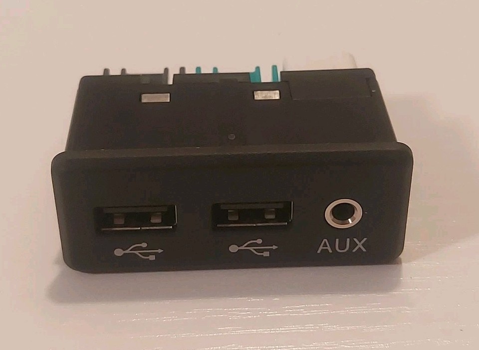 28023-9DD0A For 2016-18 Maxima Center Console Dual Auxiliary USB Port ...