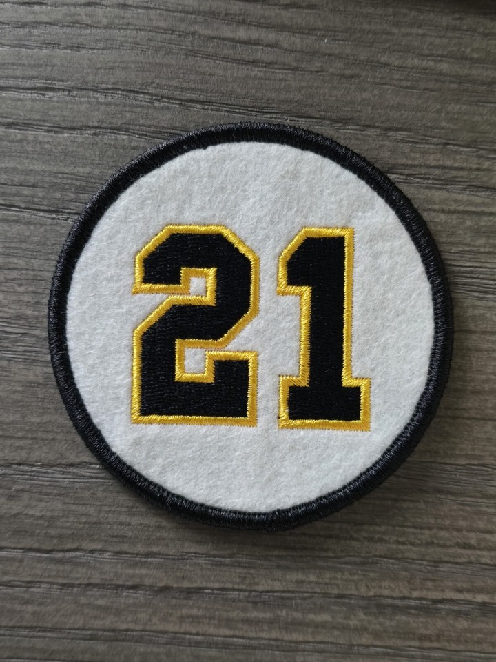 ROBERTO CLEMENTE PIRATES RETIRED JERSEY NUMBER 21 MLB SPORTS IRON ON ...