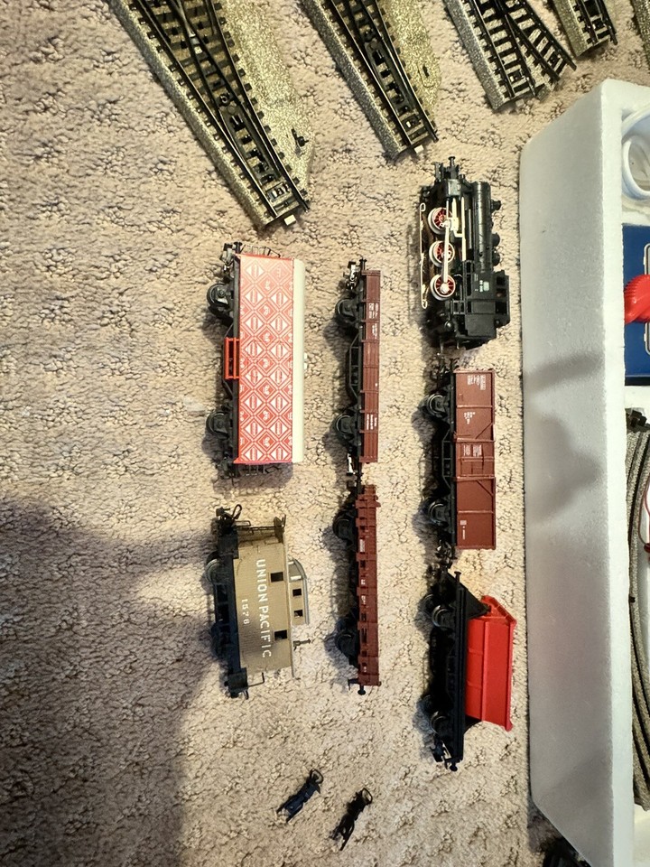HUGE VINTAGE MARKLIN HO TRAIN SET LOT! Set Extra Track Cars Caboose ...