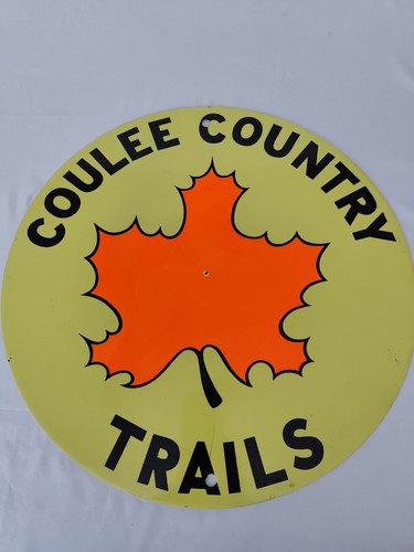 Coulee Country Trails Metal Sign Maple Leaf Trail Marker 18" Round ...