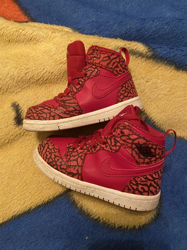 Air Jordan 1 High Retro GS BG GYM RED Elephant Print-Black/White ...