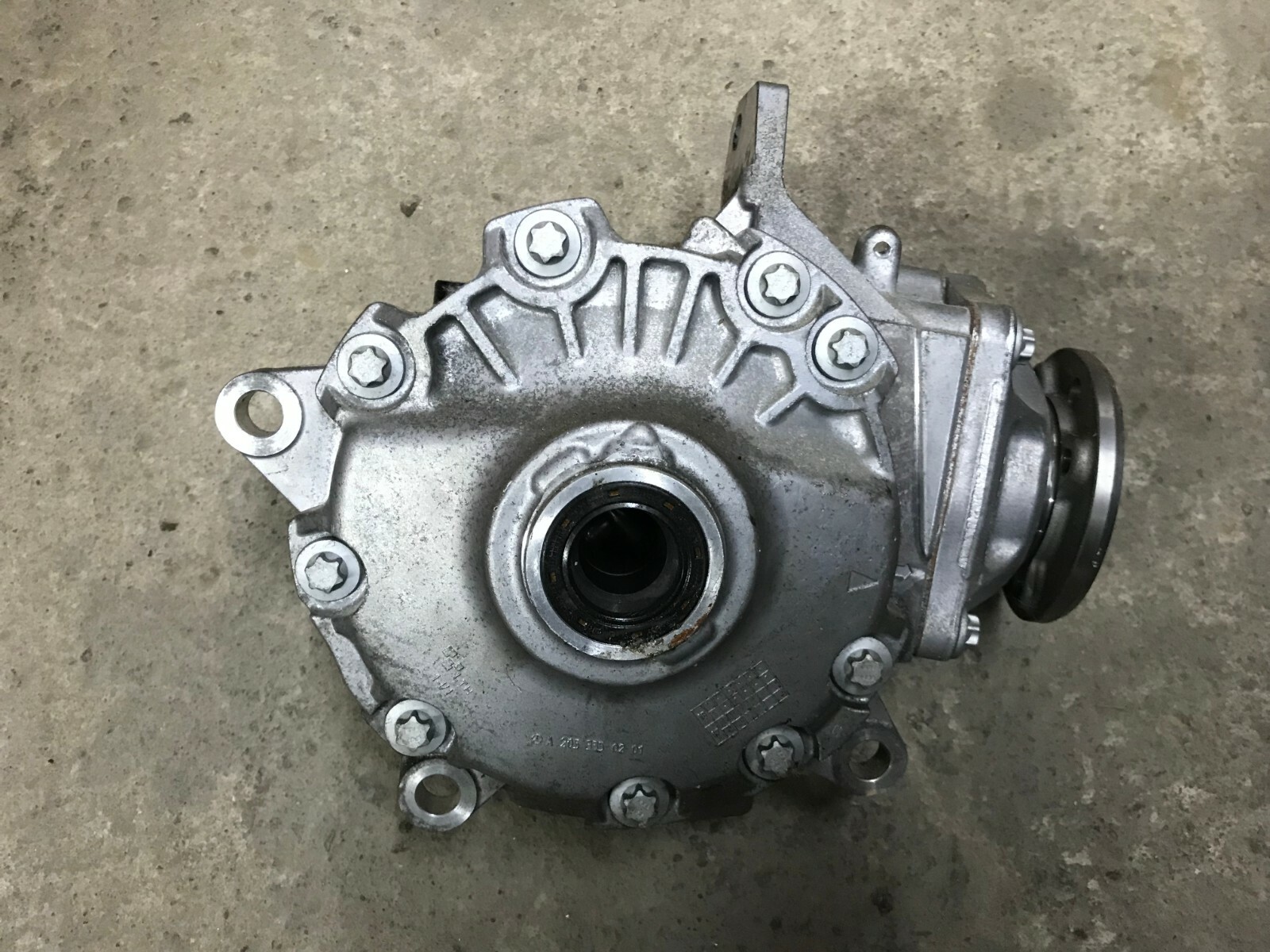 Mercedes Benz GLC W253 Front Differential Diff A2053310900 A2053350201 ...