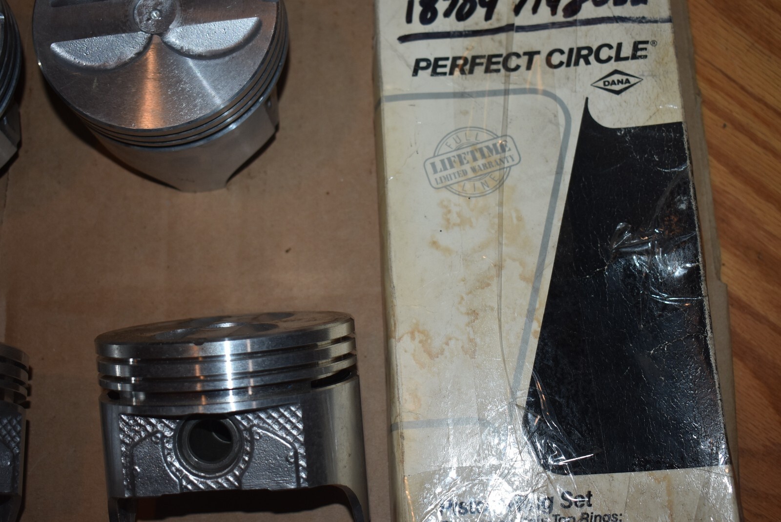 Badger P557-030 Aluminum Pistons (8) NOS & Perfect Circle Ring Set 210 ...