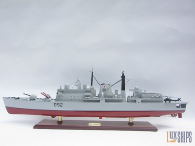 HMS LIVERPOOL D92 Type 42 Destroyer Model Ship | eBay