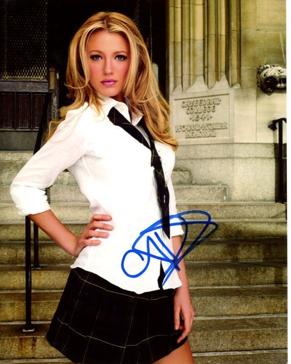 Serena Van Der Woodsen School Uniform