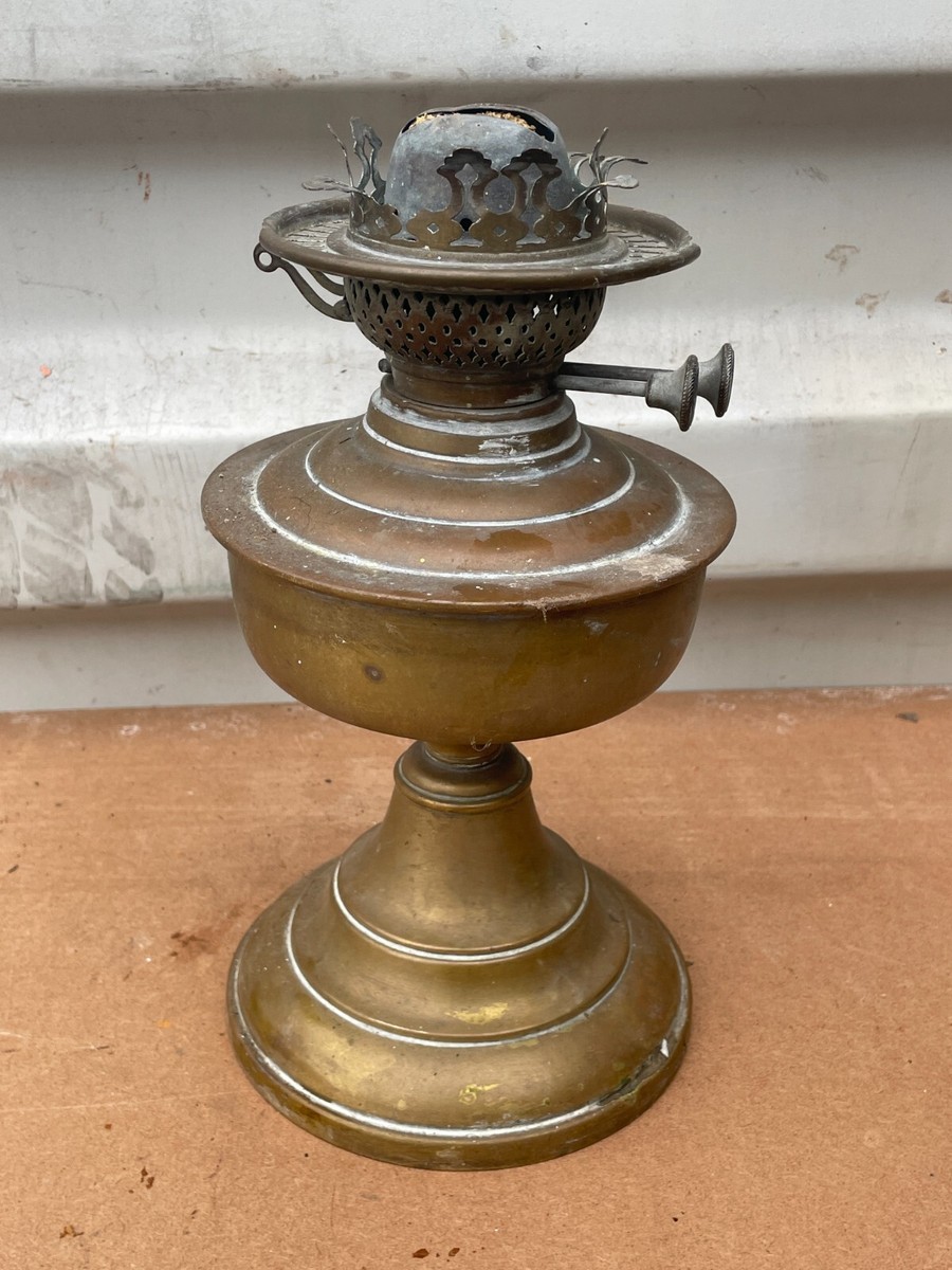 Antique Brass Oil Lamp Antique Brass Oil Lamp From Lempereur & Bernard