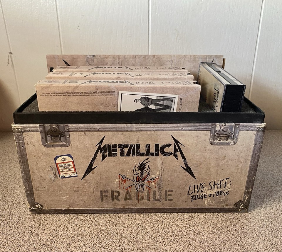 Metallica Live Shit: Binge & Purge Box Set + Extras Used (Damaged Box ...