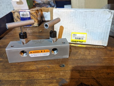 Hydraulic Cylinders - Enerpac Fittings