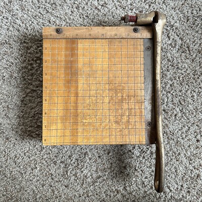 Paper Cutters & Trimmers - Cast Iron Paper Cutter