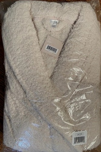NEW 2023 Ulta Beauty Women's Cream Plush Robe Size 1X/2X | eBay