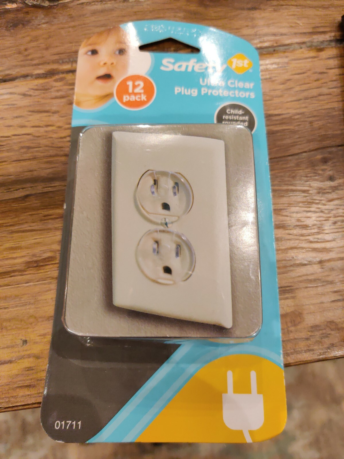 Safety For Kids Babys Ultra Clear Outlet Plugs Touch Plug 'N Outlet ...