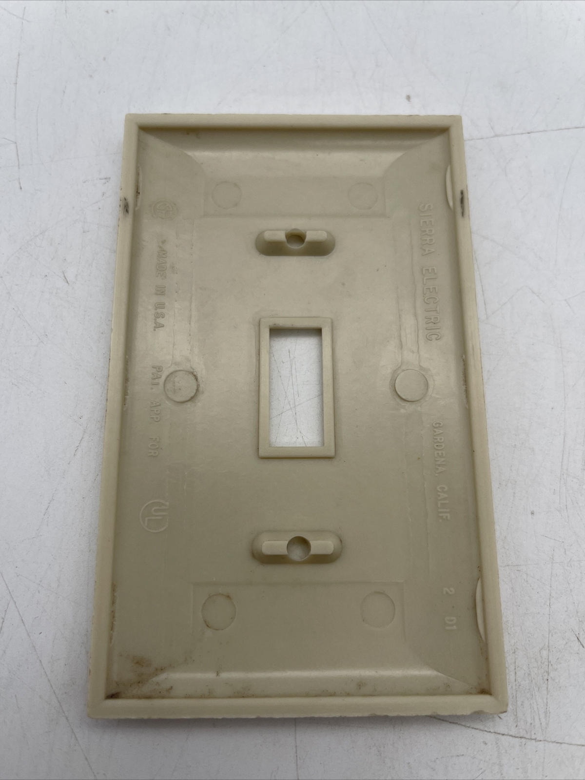 VINTAGE Sierra Ivory Wall Switch Plate Cover Ribbed Bakelite | eBay