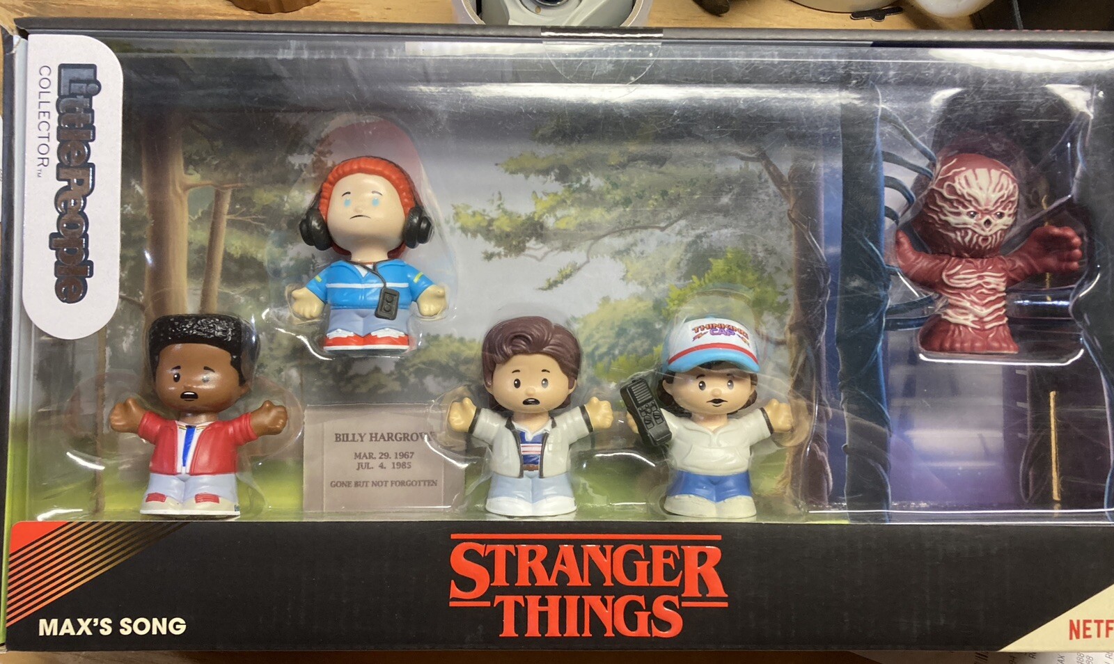 Stranger Things Little People Max's Song Collector Set Fisher-Price ...