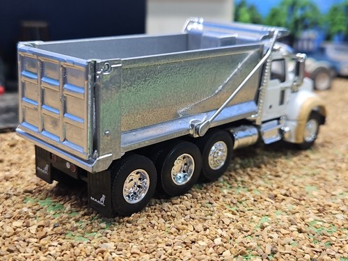 CUSTOM Mack Granite Dump Truck 1/64 2020 dcp Greenlight rock gravel ...