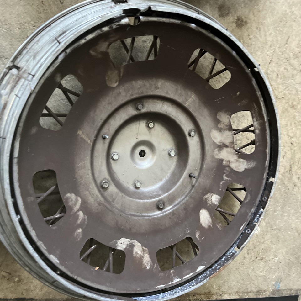 Buick Wire Wheel Spoke Hubcaps 1980s 13” Set Of 4 Intact. | eBay