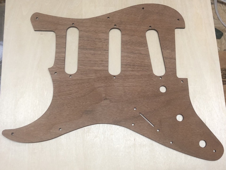 Fender Stratocaster Custom Laminate Walnut Pickguard-Mushroom | eBay