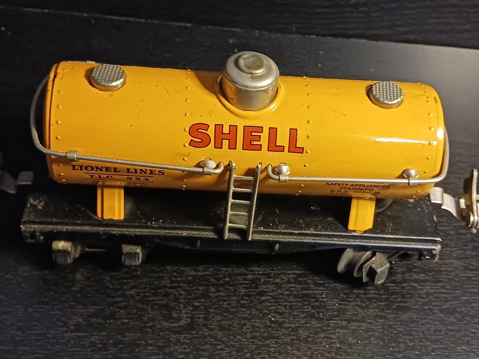 Lionel PreWar Shell Oil Tank Car # 654 With Original Box | eBay