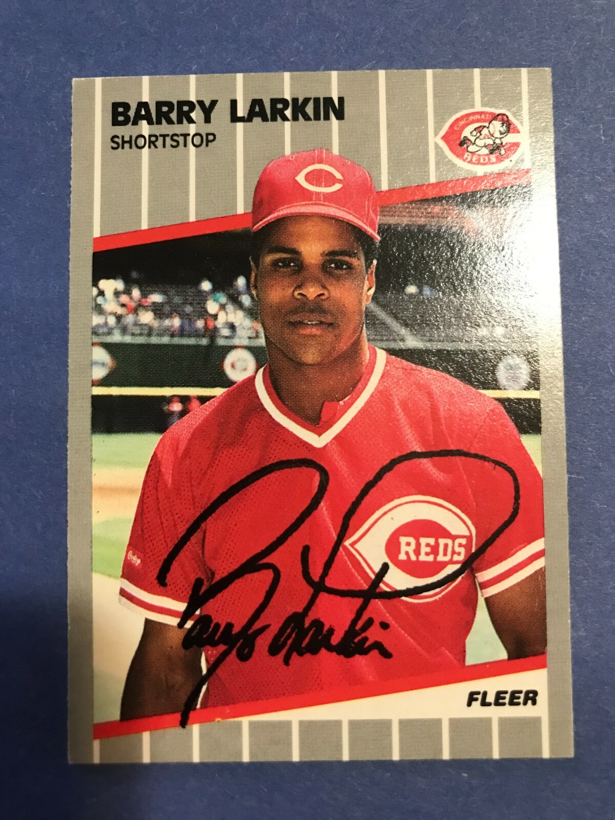 SIGNED BARRY LARKIN AUTOGRAPHED 1989 FLEER BASEBALL CARD - REDS - HOF ...