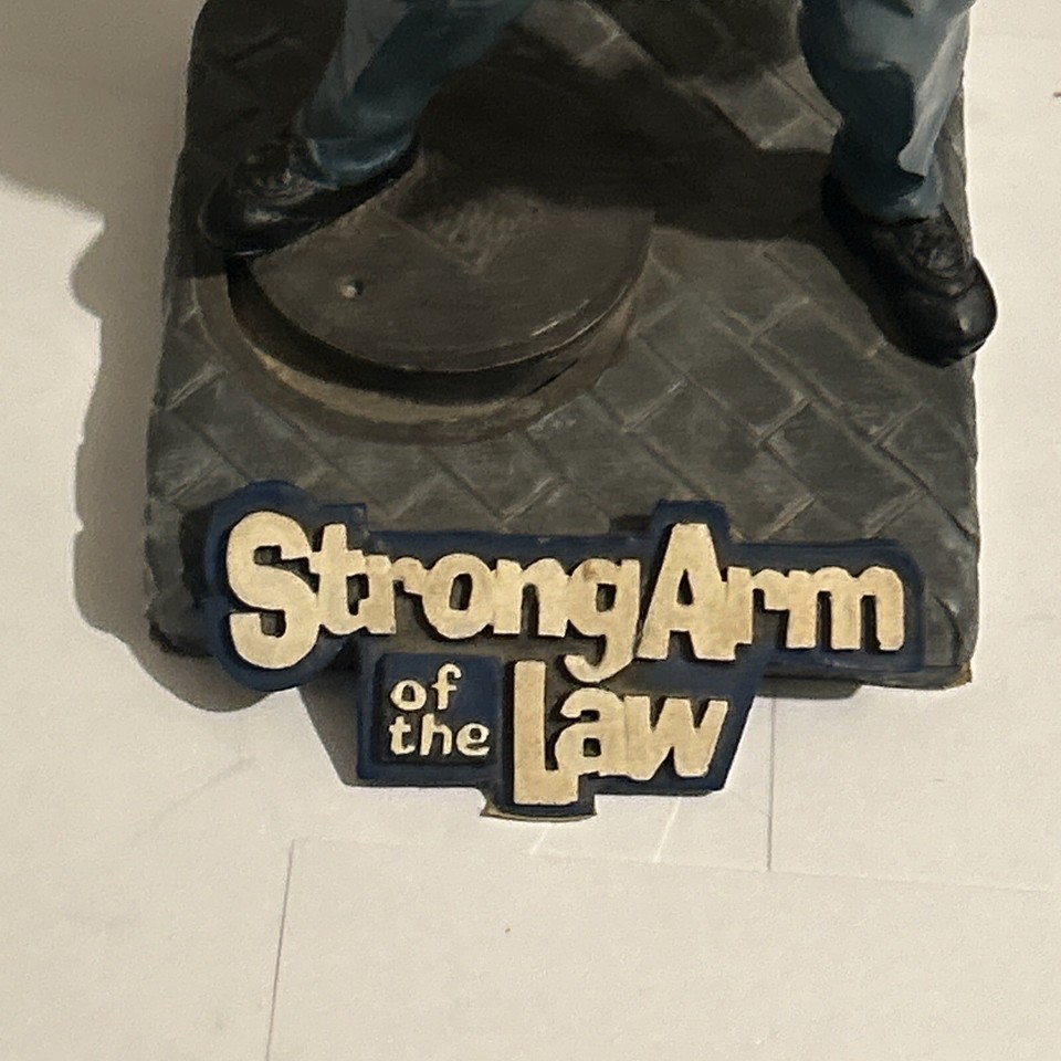 Xtreme Figurine Strong Arm Of The Law X-141 Cop & Robber Criminal ...