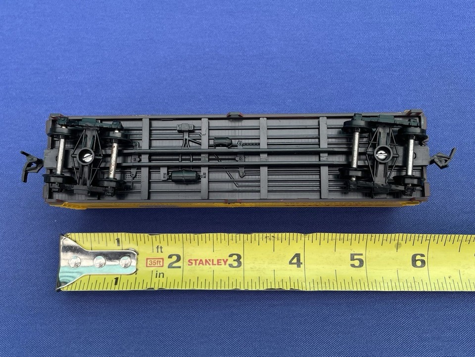 Box #5 Lot of 7 Vintage Ho Scale Box Cars Advertising & Tanker Various ...