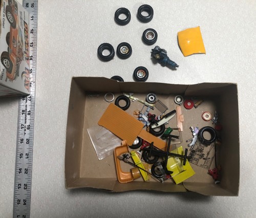 Revell Vintage 1979 Datsun Desert Rat model kit 1/25 scale read ...