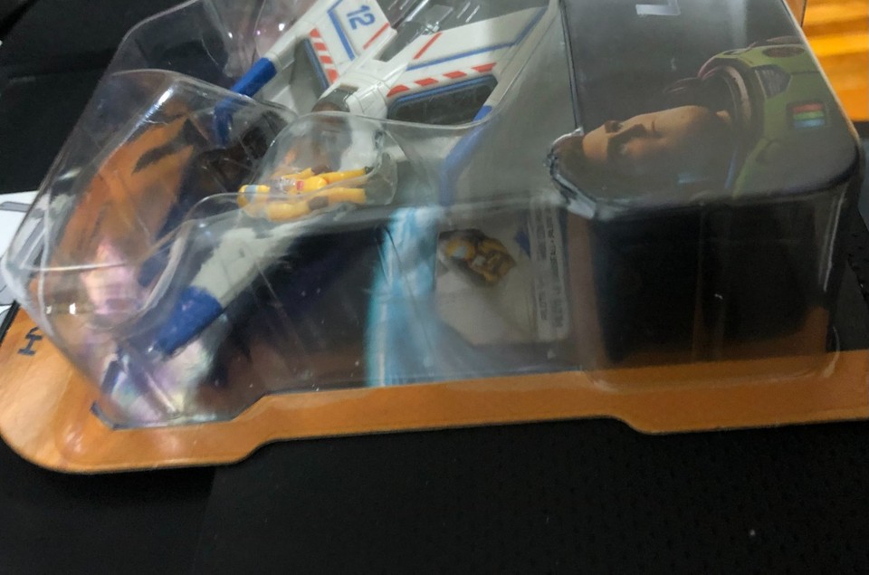 Disney Pixar Lightyear Hyperspeed Series XL-12 Spaceship & Buzz ...