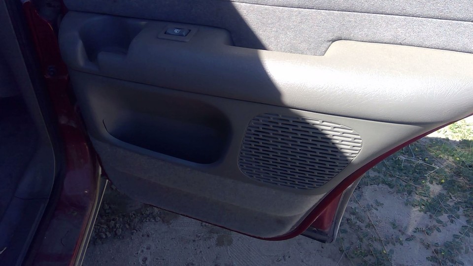 98-03 S10 Blazer Passenger Right Rear Inside Door Trim Panel Only Back ...