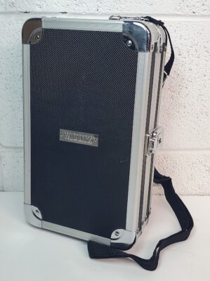 Vaultz CD/DVD Locking Case Chrome & Black 48 Pocket Music Storage w ...