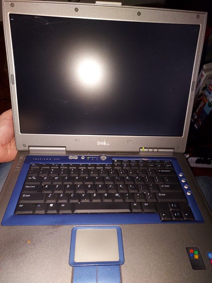 Dell Inspiron 8600 15.4" Laptop - POWERS ON AND WORKS BUT NEEDS REPAIR ...
