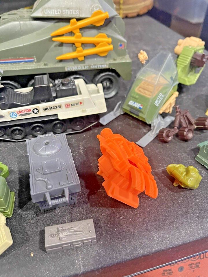 44 Piece Vintage Lot of GI Joe Parts Acc Weapons Backpacks etc. FREE ...