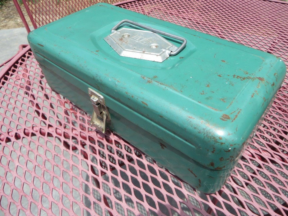 Vintage VICTOR Tackle Box | eBay