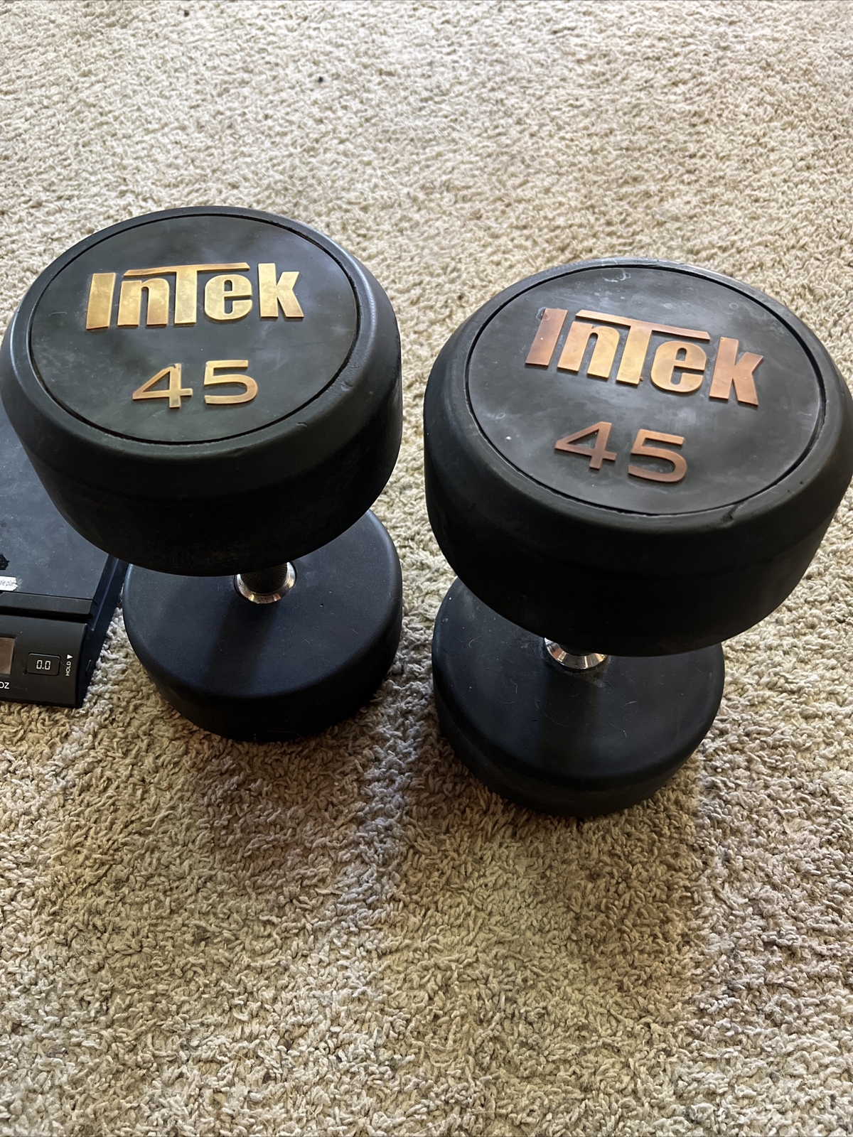 Intek 45 lb Pair Of Urethane Professional Commercial Dumbbells (90 lbs ...