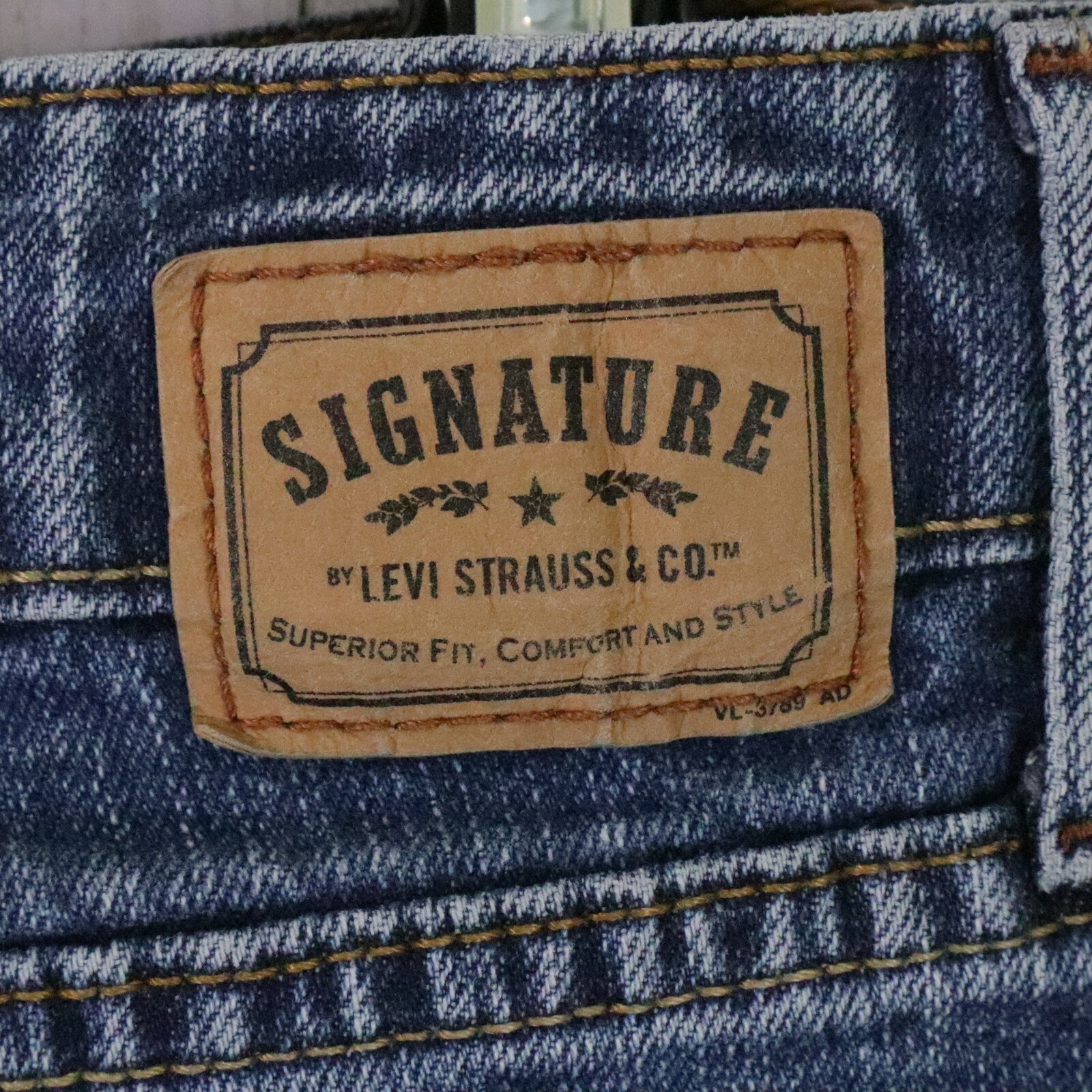 Levis Signature Mid Rise Bootcut Jeans Size 12 Womens… - Gem