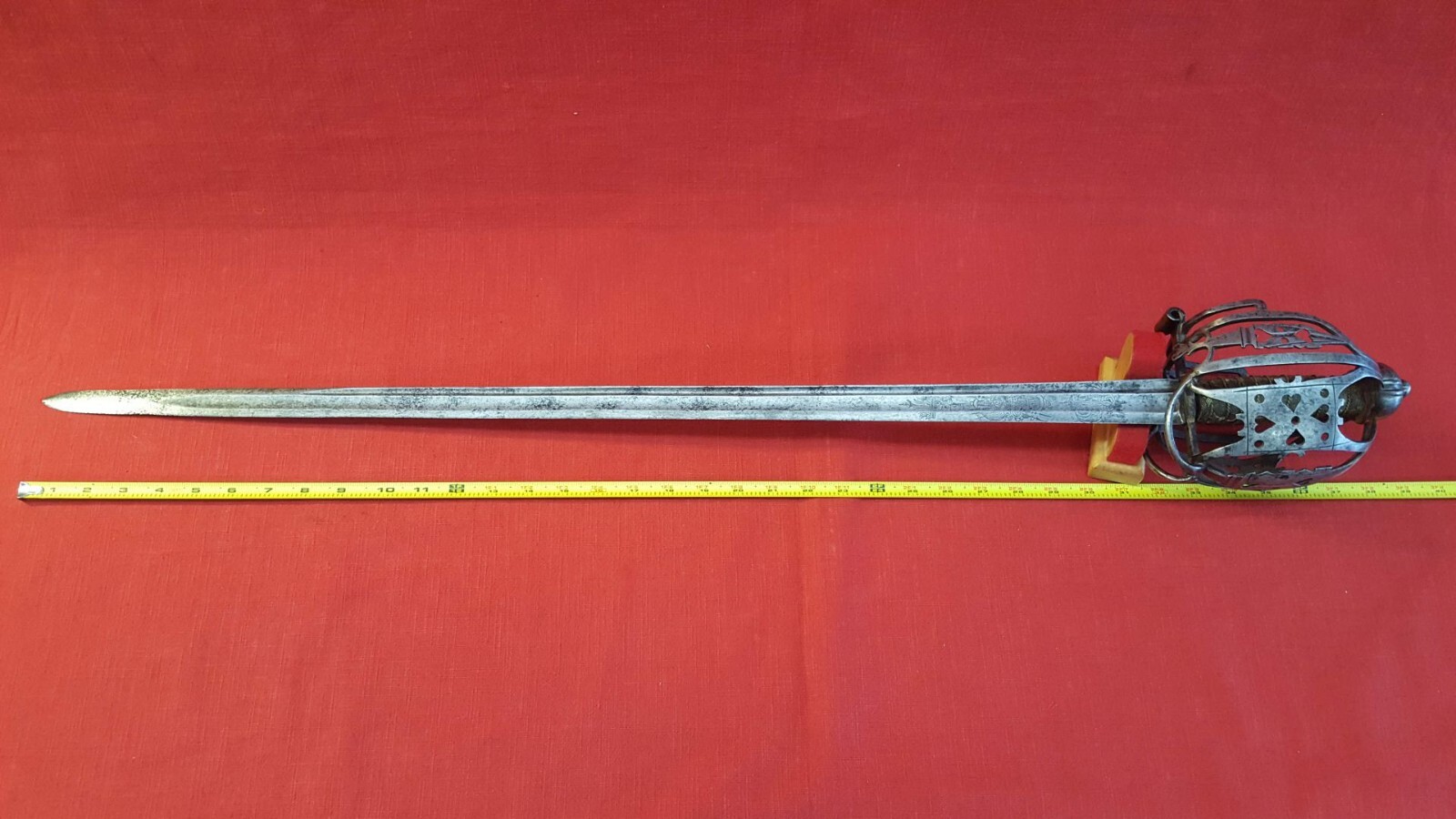 Fine And Rare Pre-Revolutionary Scottish Baskethilt Backsword Circa ...