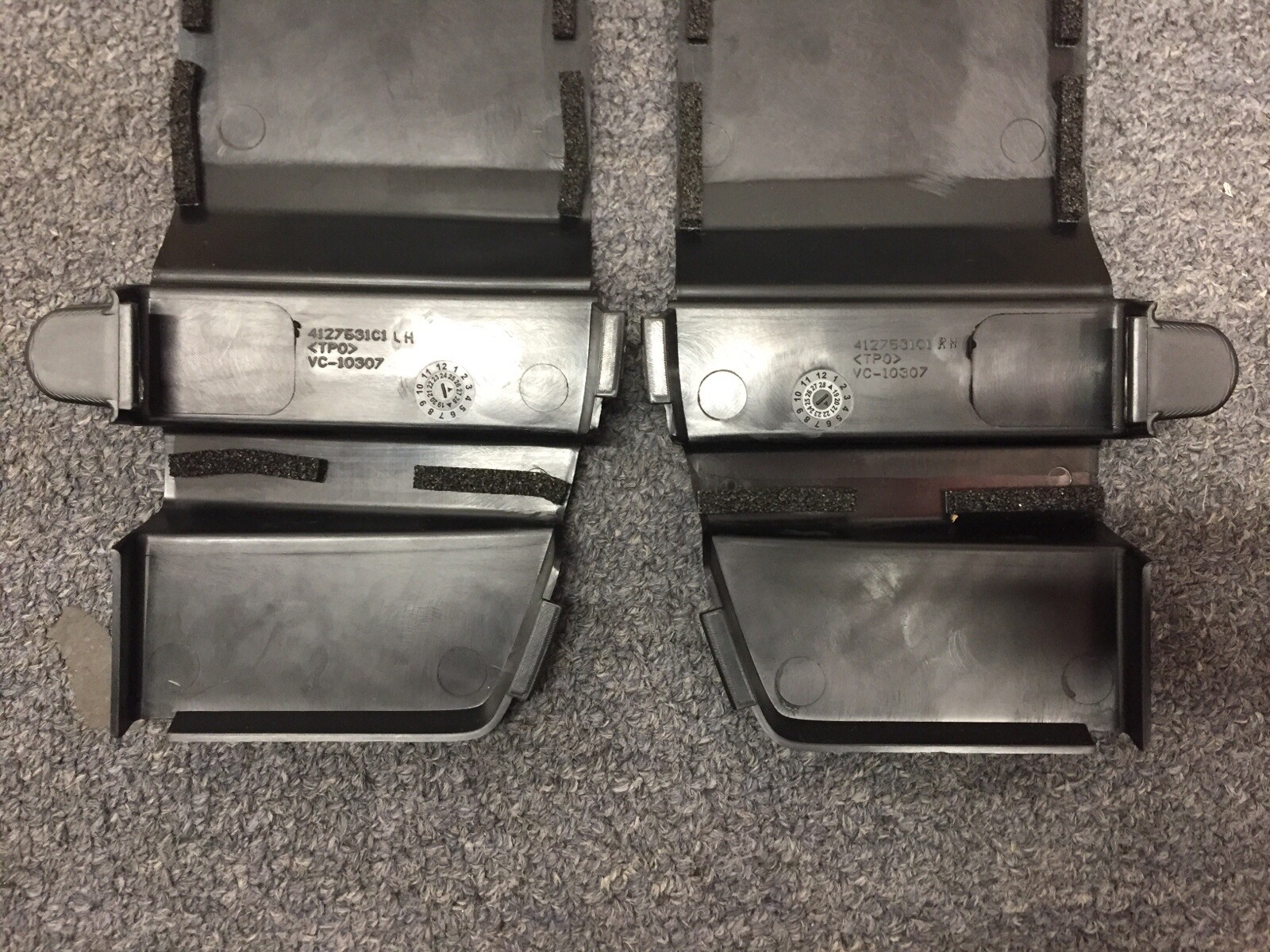 GM Genuine Parts Chevy Snow Cover 4127531C1 LH RH TPO VC-10307 (two ...