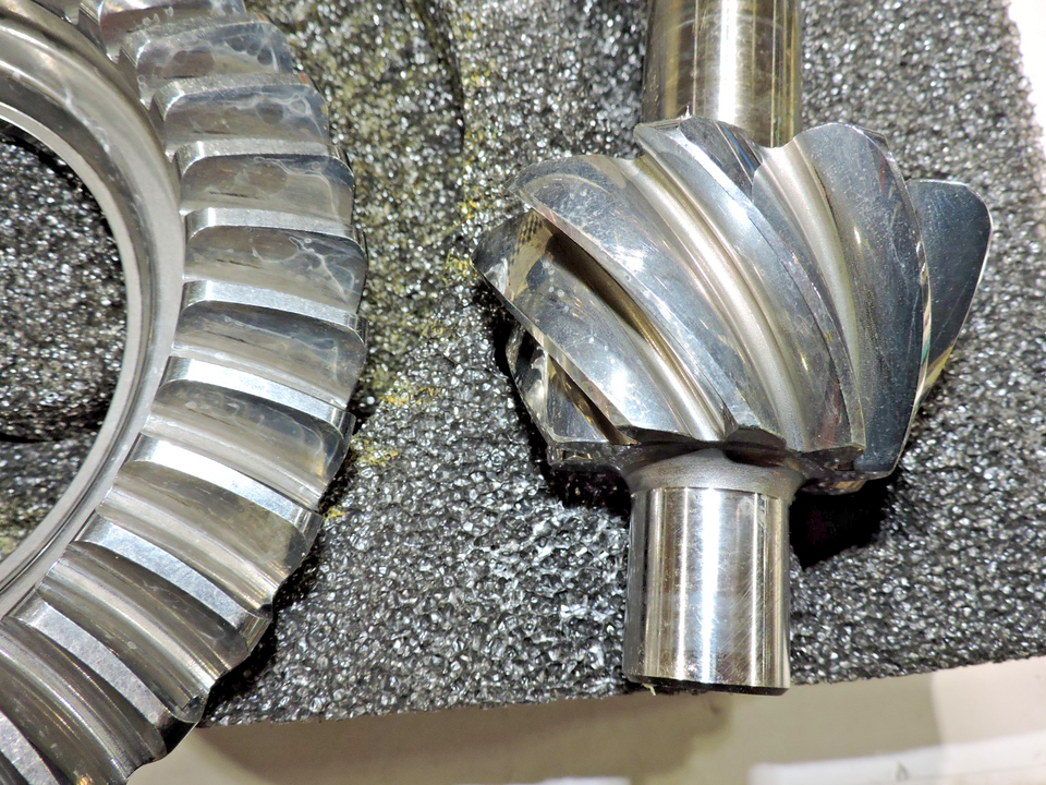 NEW Gleason brand 3.80 9-inch gear Ring & Pinion EDM / LW / REM NASCAR ...