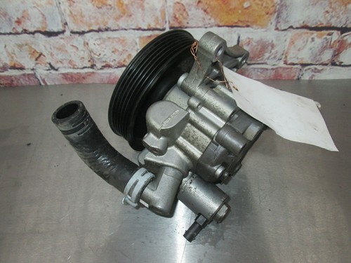 Mercedes-Benz W212 E-Kl. Steering aid pump A0064666501 A0064664301 mint ...
