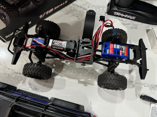 Traxxas 97054-1-BLUE - TRX-4M Land Rover Defender 1/18 4X4 Crawler RTR ...