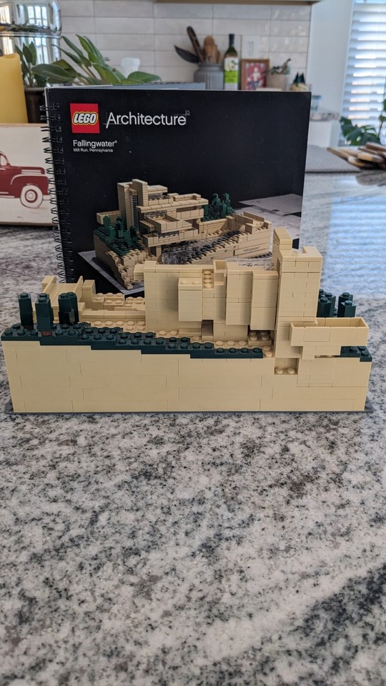 Lego Architecture Fallingwater & Villa Savoye Mostly Complete Sets ...