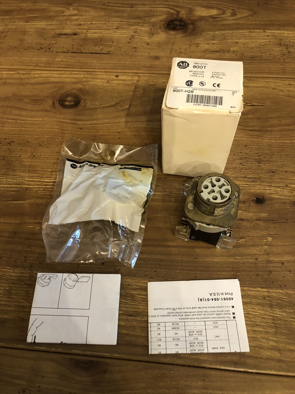 ALLEN BRADLEY 800T-H2B SER. T (AS PICTURED) NSMP | eBay