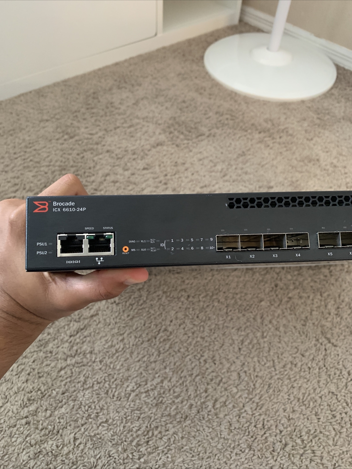 Brocade ICX6610-24P-E 24 Ports Rack Mountable 1 GbE Ethernet Switch for ...