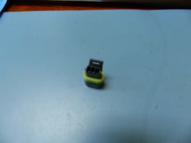 Delphi 12162182 Qty of 30 per Lot Automotive Connectors 3P FM BLACK CON ...