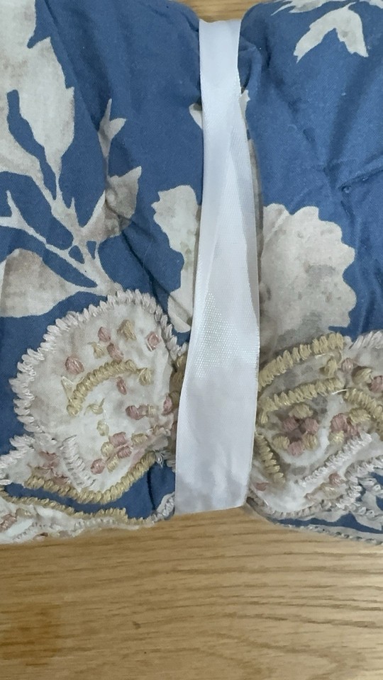 Pottery Barn Bethany Floral Embroidered Reversible Quilt King 2 STD ...