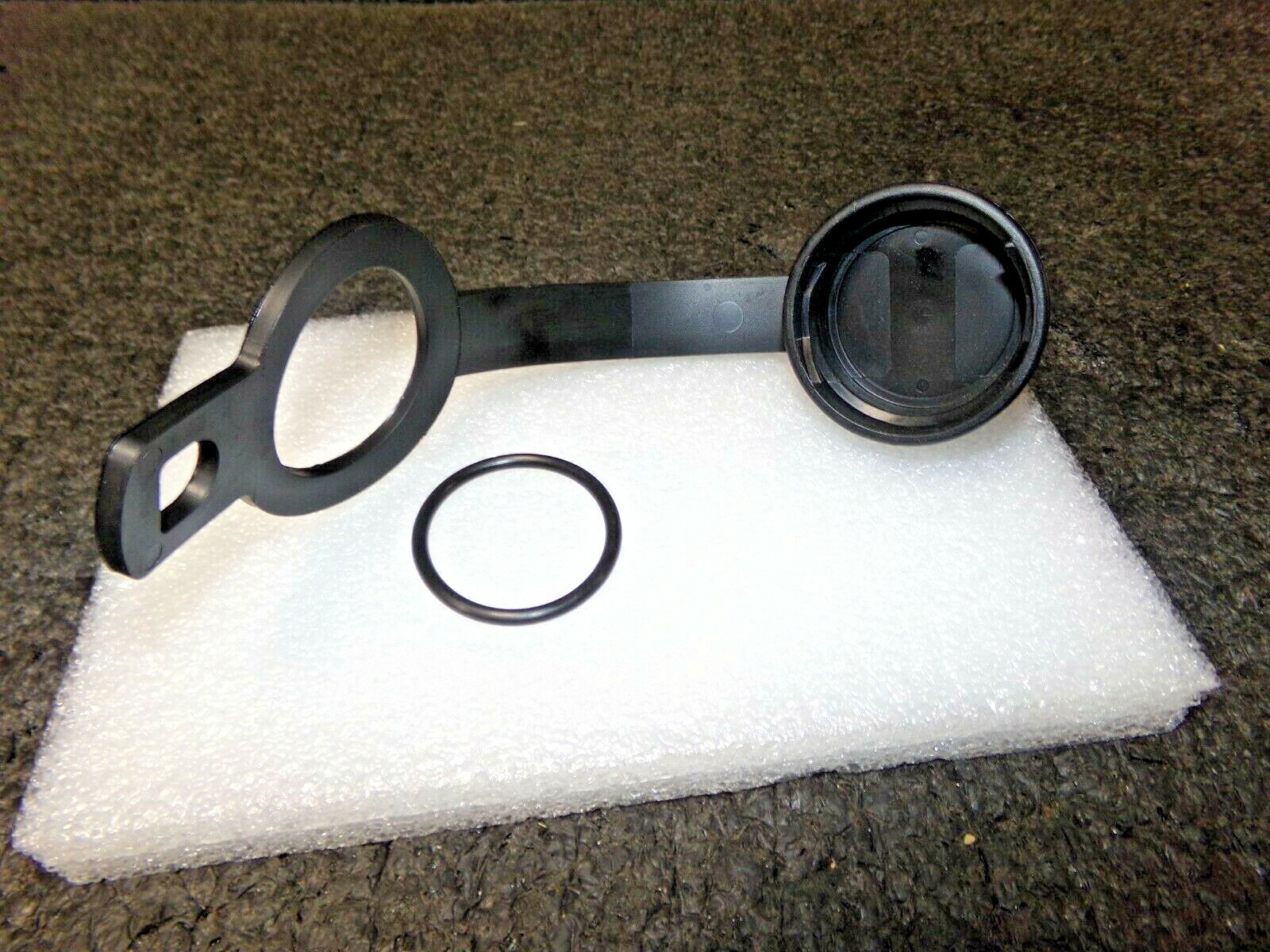 TENNANT 1232385 CAP, DRAIN ASSY [BLACK, T500E] (DC) | eBay