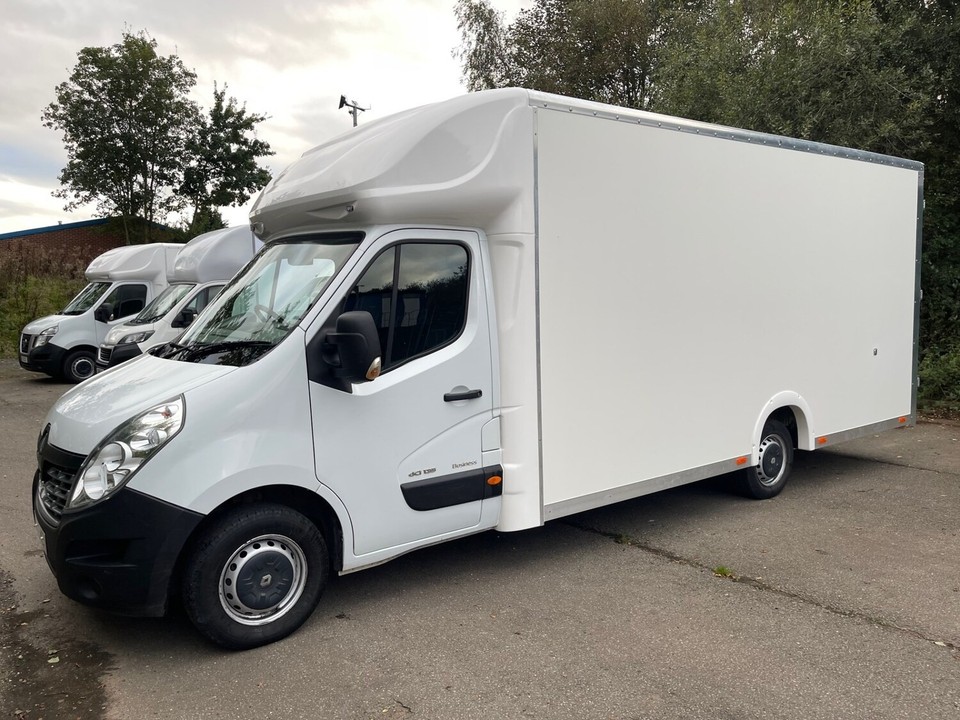 NEW 2025 5M BODY 2017 LEZ RENAULT MASTER XLWB LOW FLOOR LOADER LUTON ...