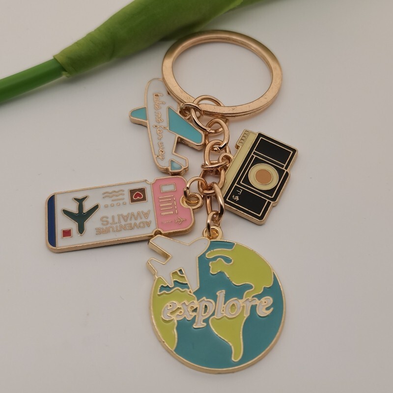 New fashion trip keychain airplane earth keychain trend DIY for men and ...