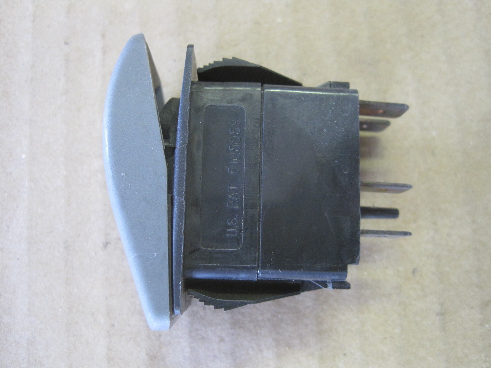 Thomas Built Buses Rocker Switch Chassi - Part # TBB 61201834 | eBay